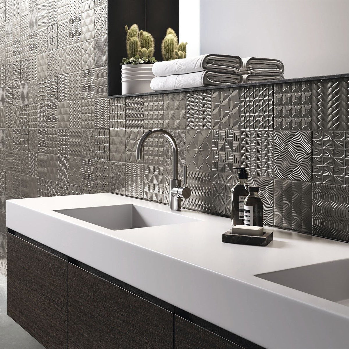 GAMMA - Agate Tile & Stone